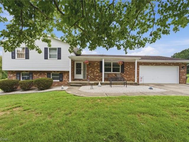 10811 Buehler Rd NE, Bolivar, OH 44612
