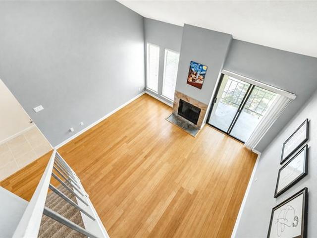 10811 Richmond Ave Apt 22, Houston, TX 77042