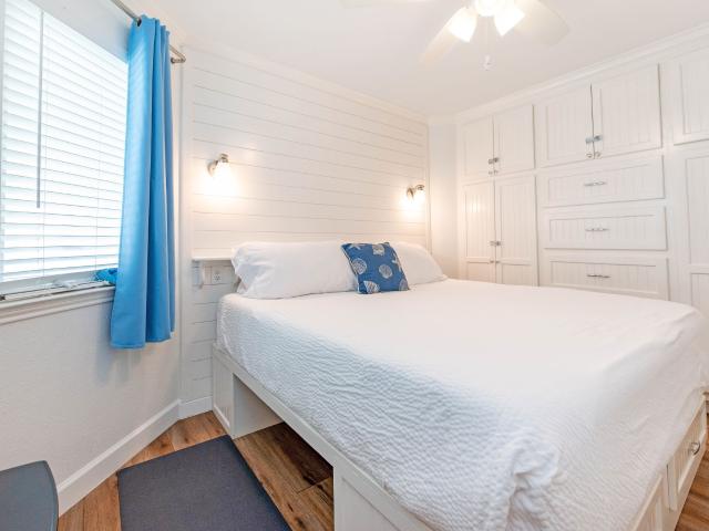 10811 San Luis Pass Road 2217
