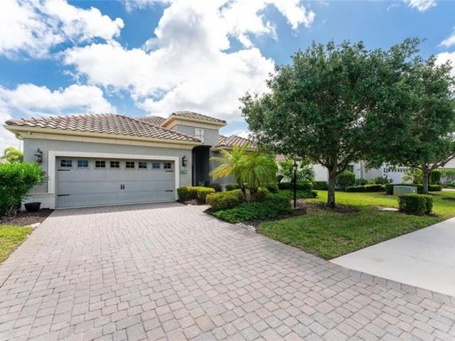 10812 Trophy Dr, Englewood, FL 34223