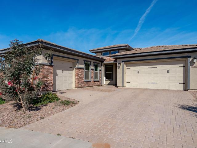10812 E Tesla Avenue