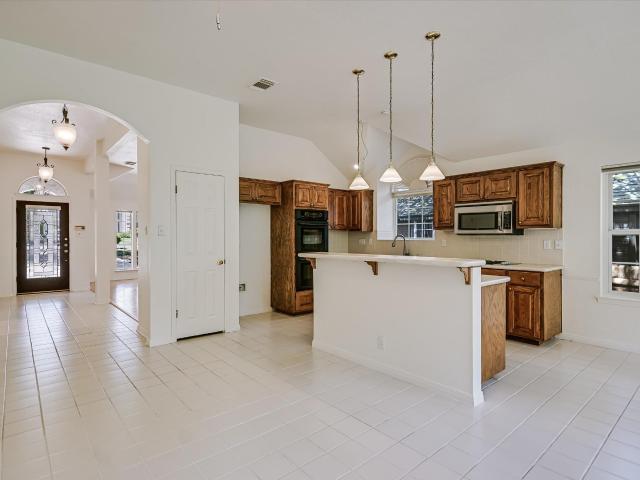 10817 Redmond Rd