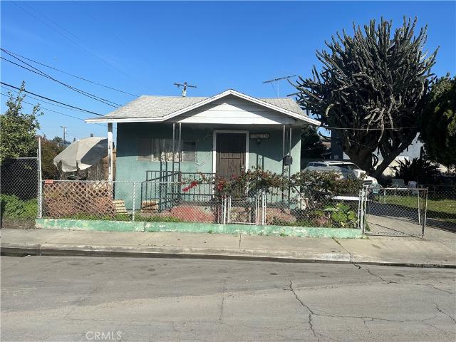 10814 Watts Ave, Los Angeles, CA 90059 | MLS #CV26072