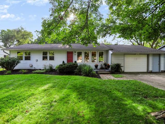 10814 Broadway St, Carmel, IN 46280