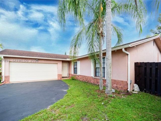 10815 NW 26th St, Sunrise, FL 33322