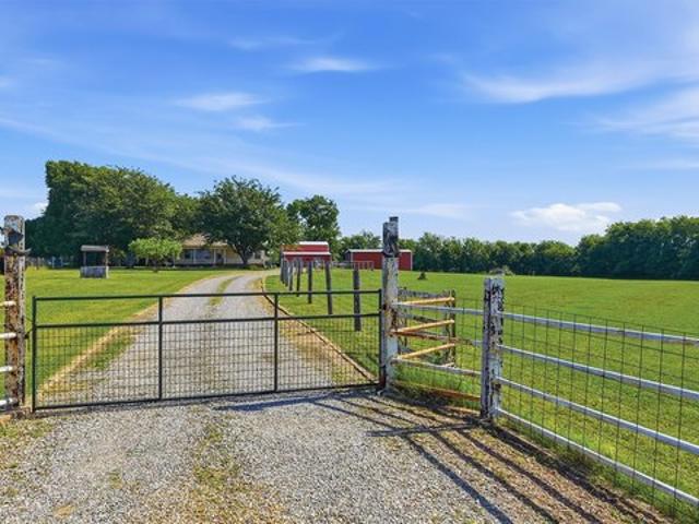 10815 State Highway 56, Sherman, TX 75090