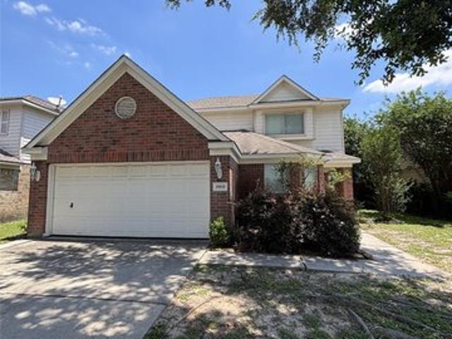 10818 Meadow Walk Ln, Houston, TX 77067