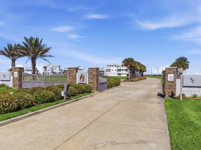 10818 Sweetwater Cove Boulevard