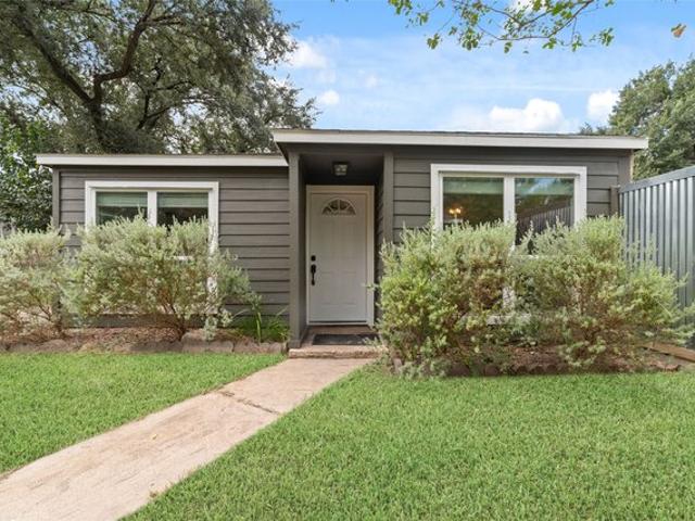 10819 Berry Tree Dr, Houston, TX 77064