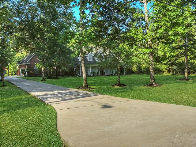 10819 Lake Windcrest