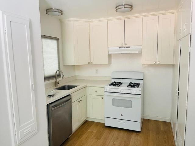 1081 Newhall St, San Jose, CA 95126 | MLS #ML82042 | Compass