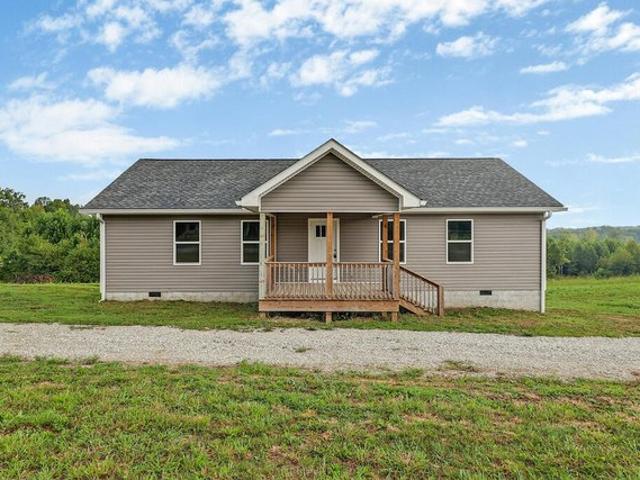 1081 Old Sunbright Rd, Jamestown, TN 38556