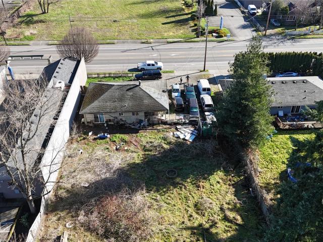 1081 Cedar Ave