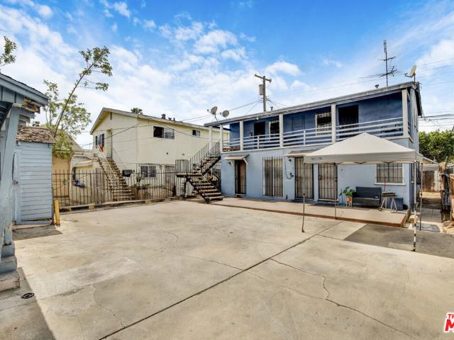 1081 Cherry Avenue