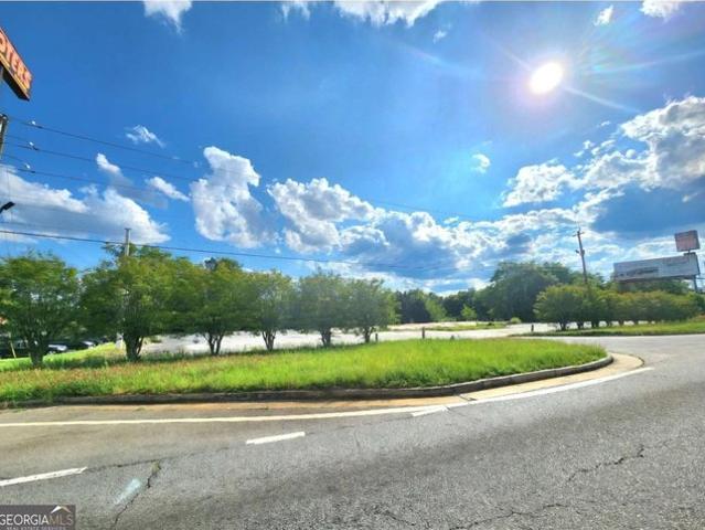 1081 Iris Dr SE, Conyers, GA 30094