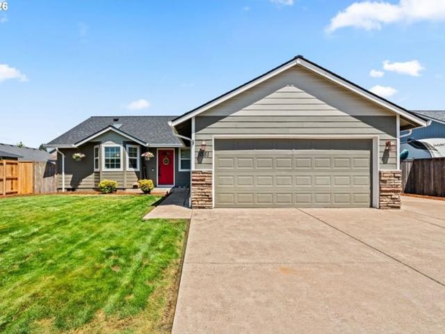 1081 Siuslaw St, Harrisburg, OR 97446