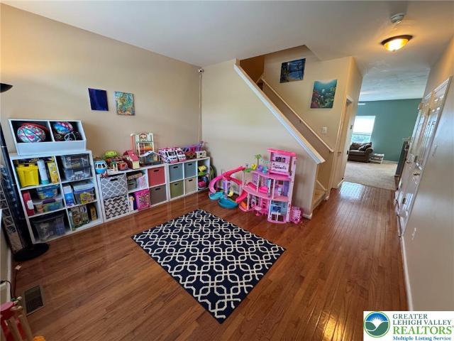 1081 Tudor Drive