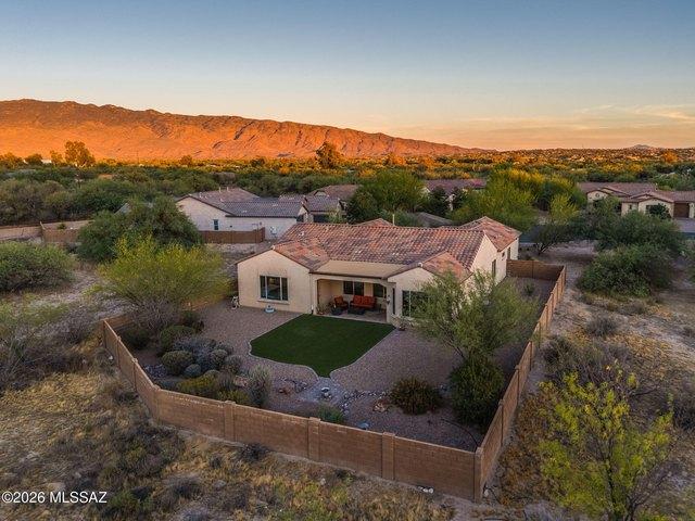 10823 E Fairacres Pl, Tucson, AZ 85749