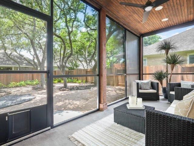 10820 Sky Rock Dr