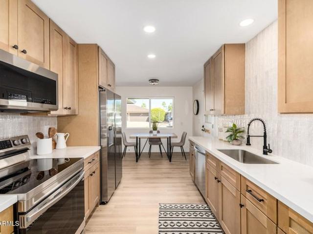 10822 W Roundelay Cir, Sun City, AZ 85351