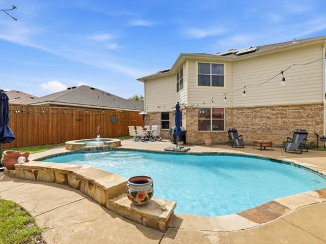 10824 Irish Glen Trl, Fort Worth, TX 76052