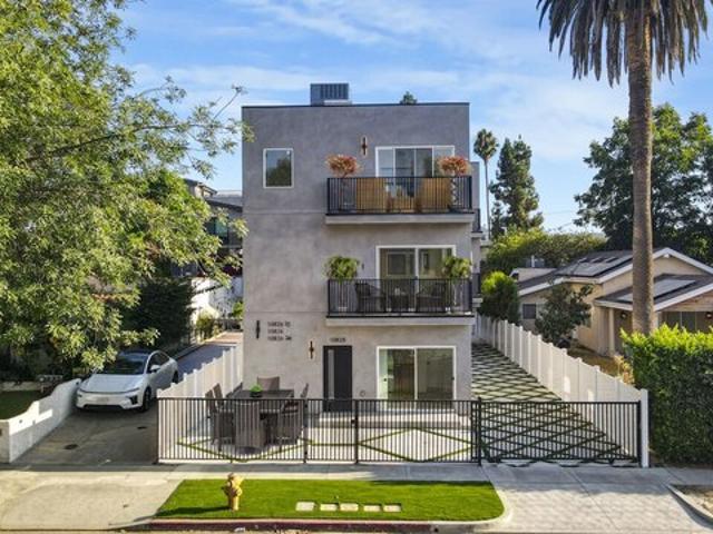10826 Hesby St, North Hollywood, CA 91601
