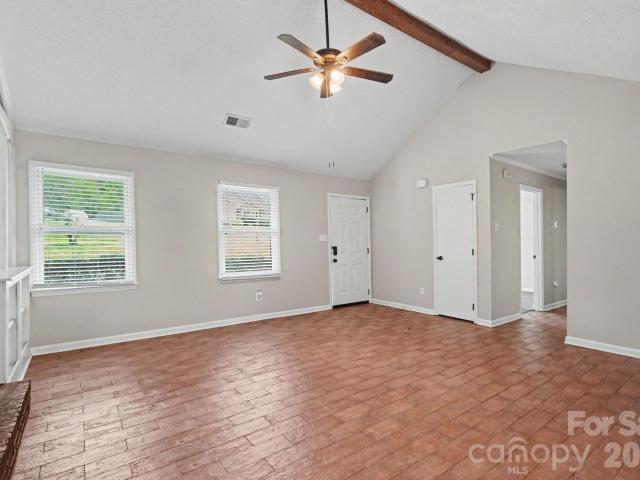 10826 Hunters Trace Court