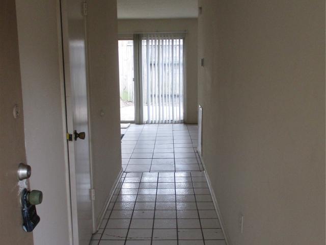10826 Sugar Hill Dr, Unit B, Houston, TX 77042 | MLS #48597