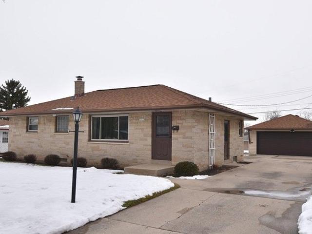 10828 W Stark St, Milwaukee, WI 53225