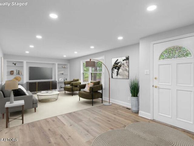 10829 Sonja Drive