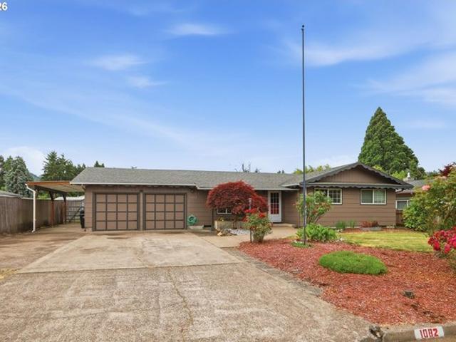 1082 Dondea St, Springfield, OR 97478