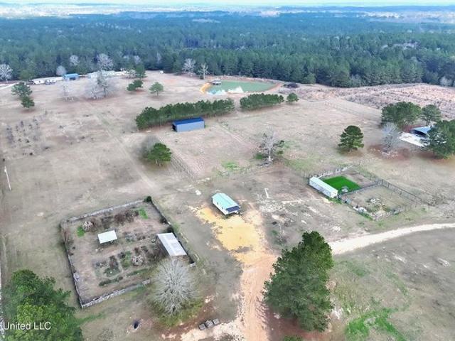 1082 Double M Ln, Summit, MS 39666