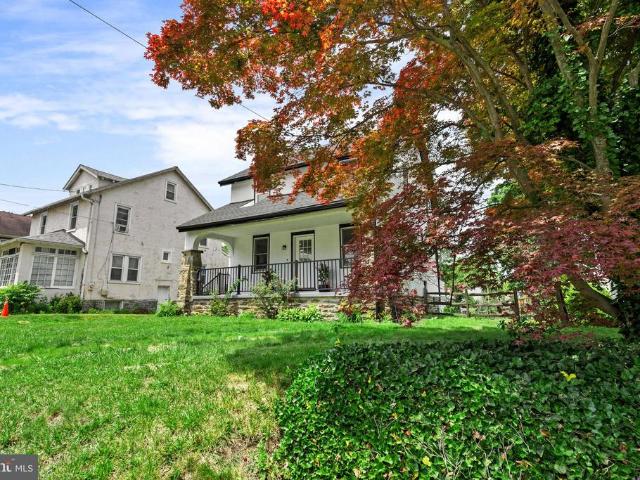 1082 Edge Hill Road