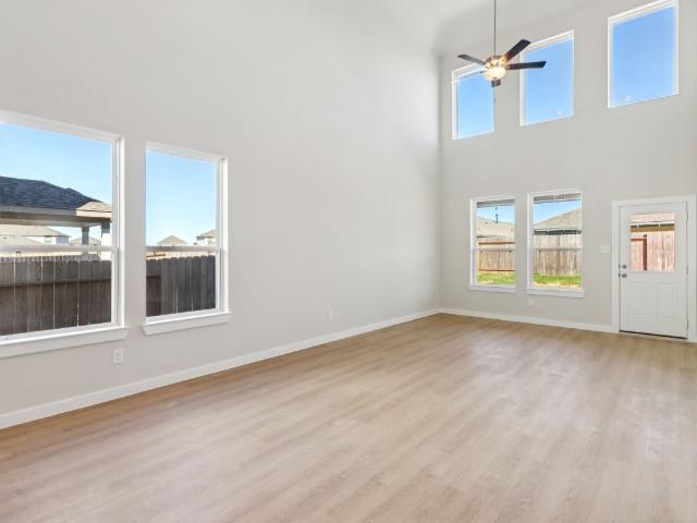1082 Lilly Lane