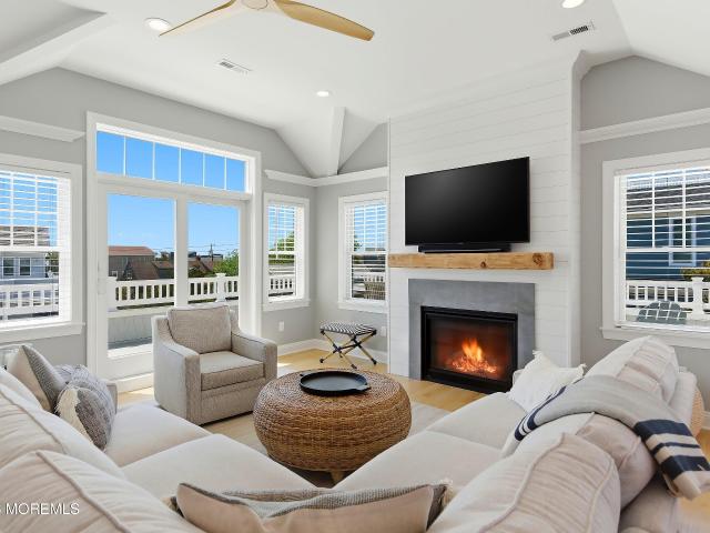 1082 Long Beach Boulevard Unit B