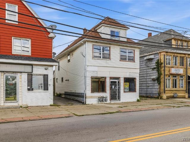 1082 Walden Avenue