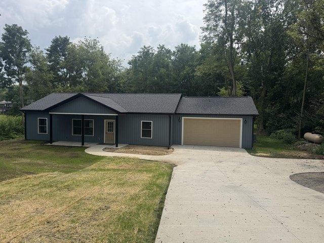 10833 Hoffman Rd, Three Rivers, MI 49093