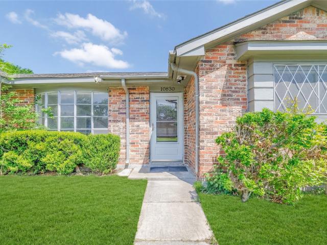 10830 Sela Ln, Houston, TX 77072 | MLS #76882 | Compass