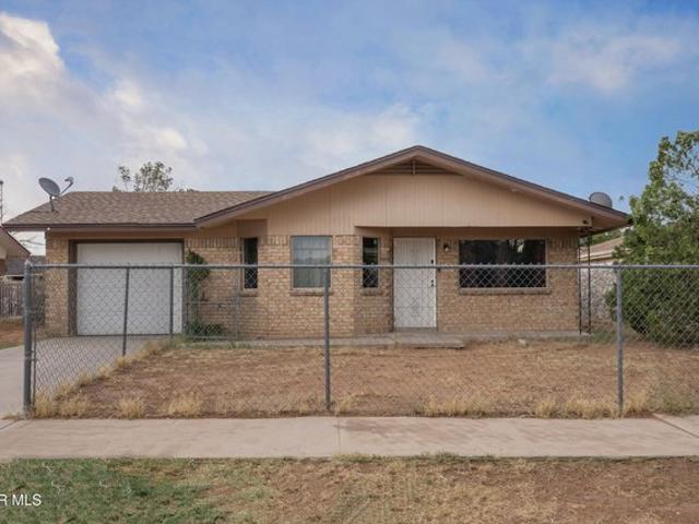 10832 Sapphire St, El Paso, TX 79924