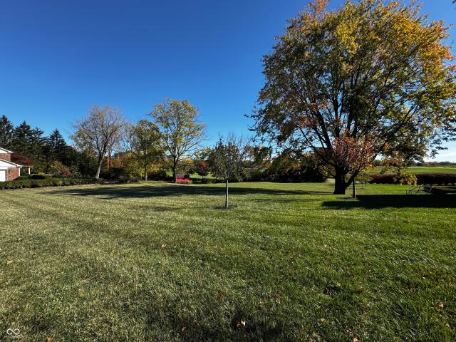 10837 Thunderbird Dr, Carmel, IN 46032 | MLS #22070