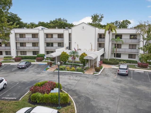 10837 W Clairmont Cir, Unit 208, Tamarac, FL 33321 | MLS #R11158