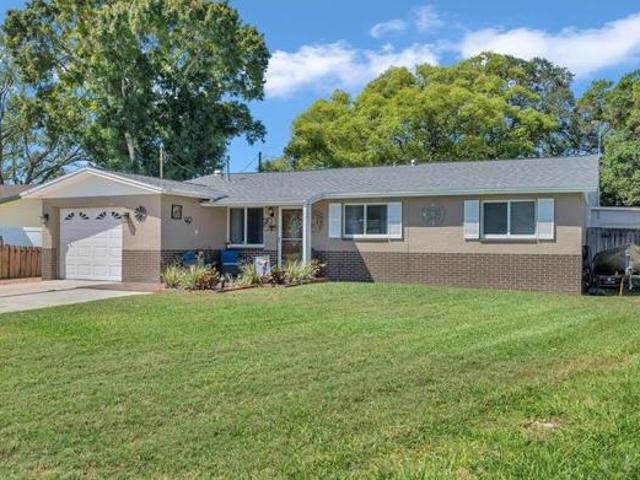10834 111th St, Seminole, FL 33778