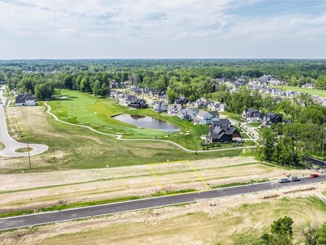 10835 Dartmoor Ct, Zionsville, IN 46077