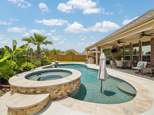 10835 Paula Bluff Ln, Cypress, TX 77433