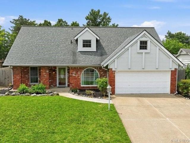 10836 E 24th St, Tulsa, OK 74129