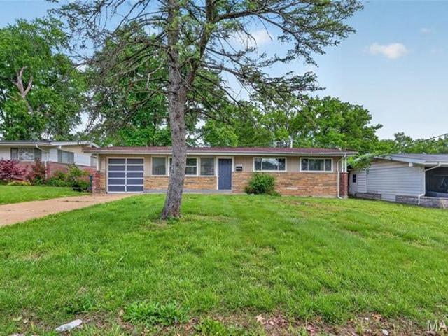 10836 Hallstead Dr, Saint Louis, MO 63136