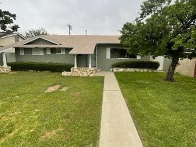 10838 Dempsey Ave, Los Angeles, CA 91344