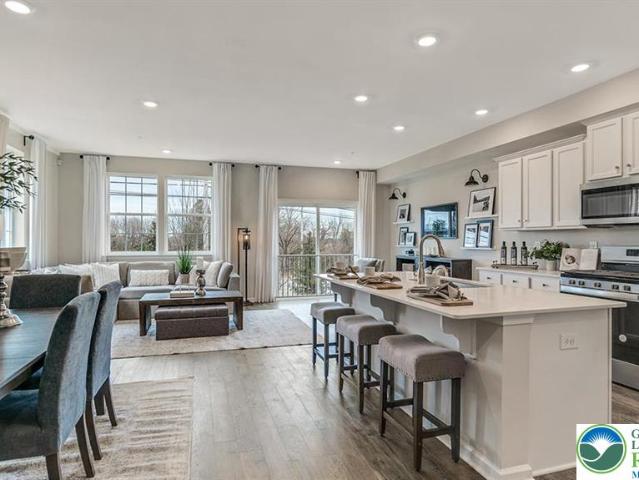 1083 Meadowlark Drive