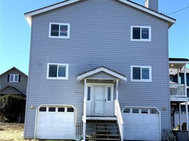 1083 Ocean Shores Blvd SW, Ocean Shores, WA 98569