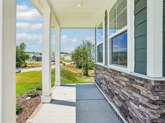 1083 Large Poppy Dr